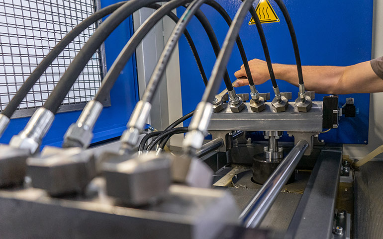 What is burst pressure for hydraulic hose? - Hose Assembly Tips